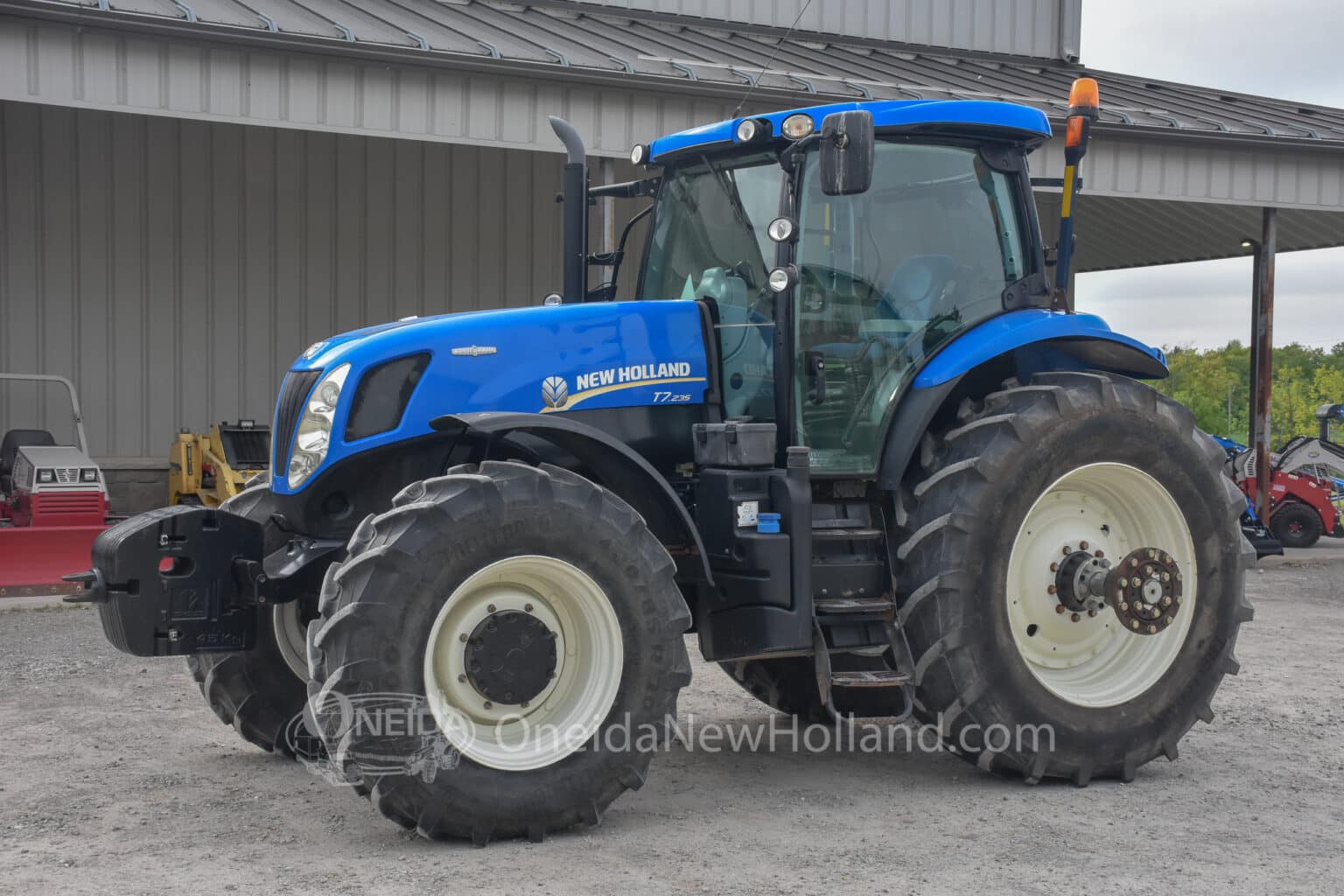 2014 New Holland T7.235 Autocommand Tractor - Oneida New Holland